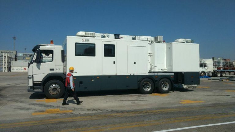 Customs Command Takes Delivery Of Cargo Scanning Machine