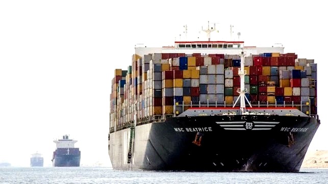 Suez Canal Announces Toll Increase for 2022 Despite Record Traffic