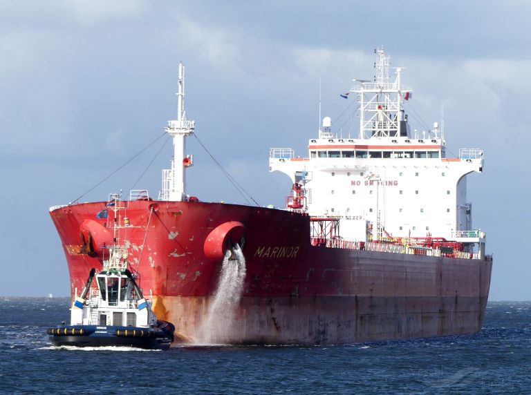 Dutch Port Workers Deny Russian Oil Tanker From Docking