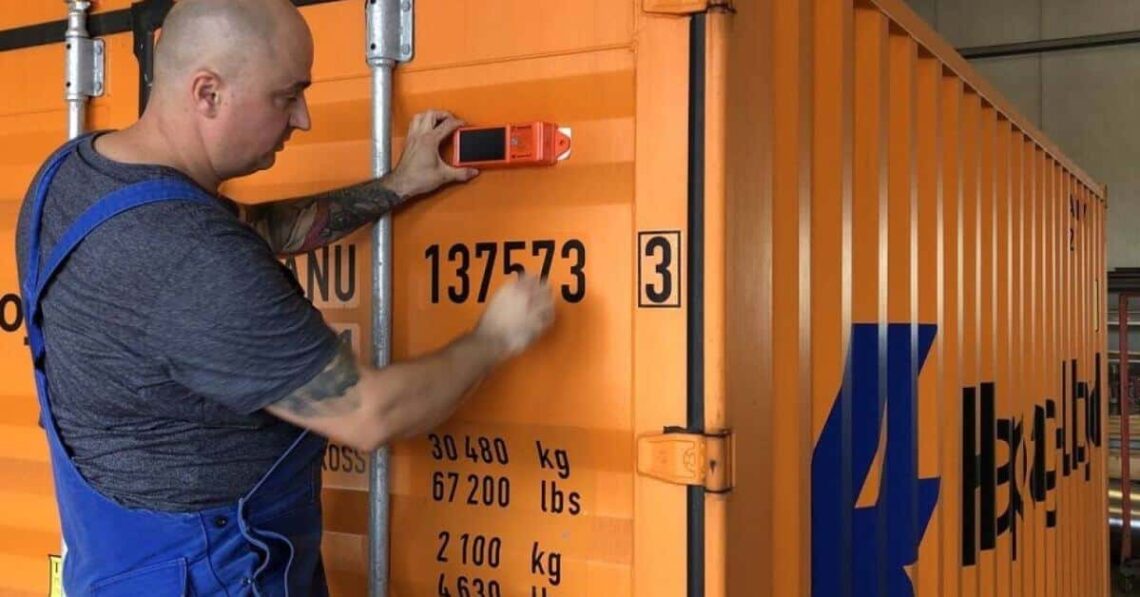 Hapag-Lloyd Starts Installation Of Real-Time Tracking Devices On Its ...