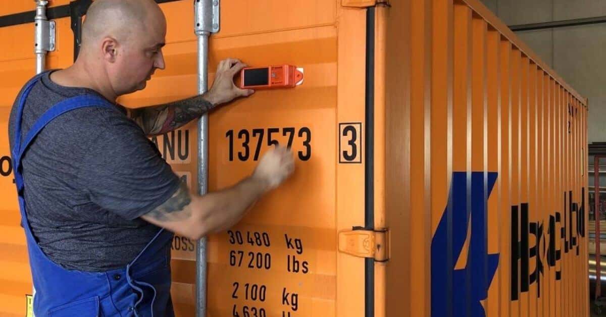 Hapag-Lloyd Starts Installation Of Real-Time Tracking Devices On Its ...